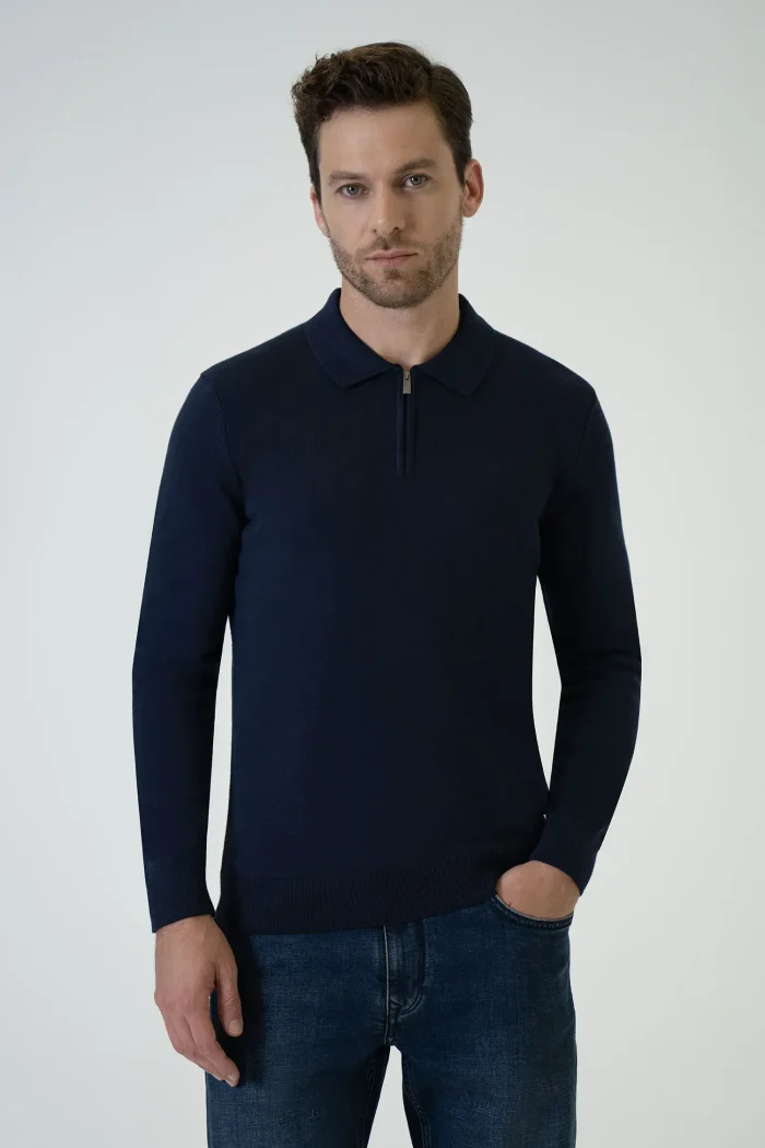 Navy Blue Zip-Neck Polo Knitwear – CLIMBER 25/26 FW Collection