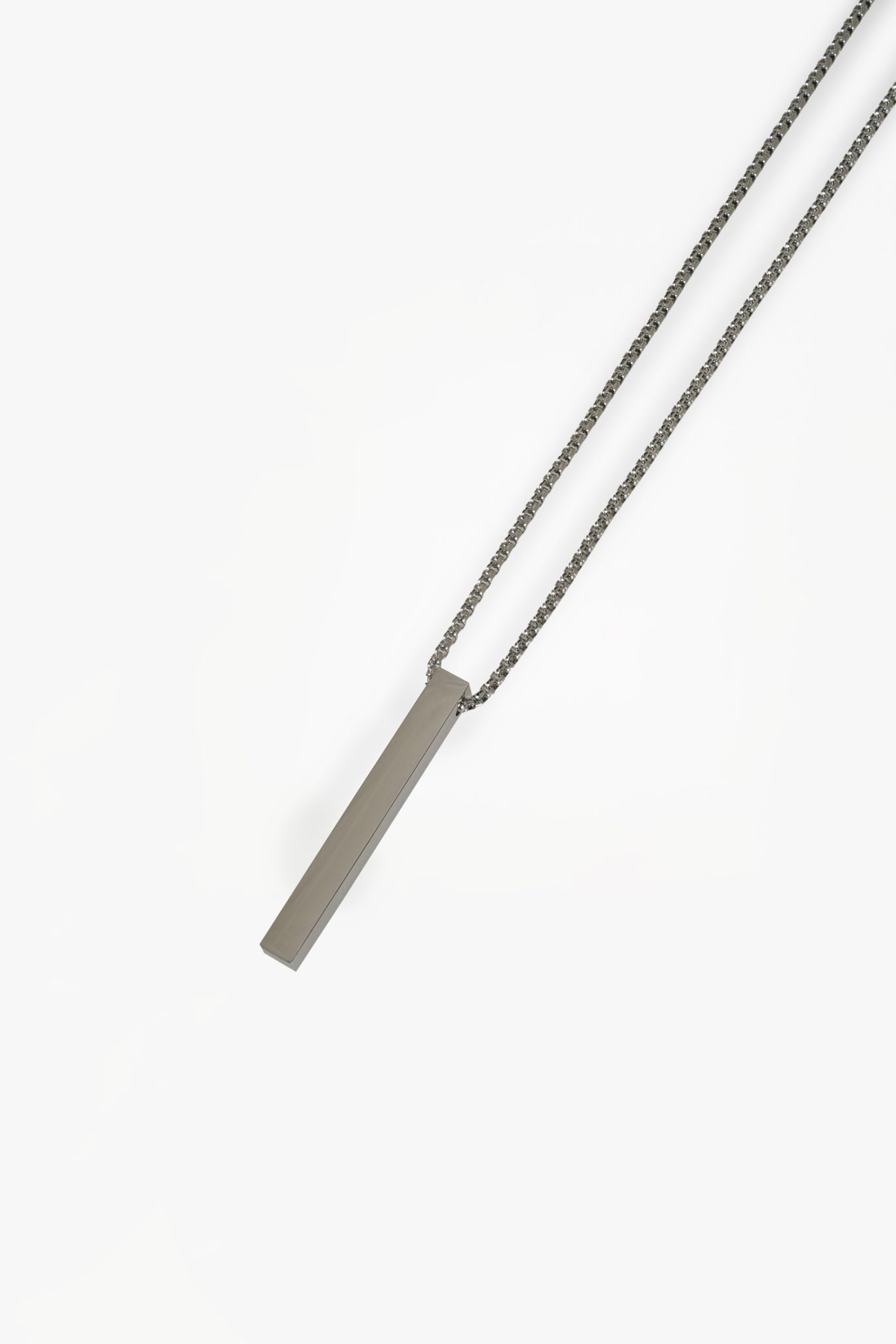 Slim Form Necklace – CLIMBER 25/26 FW Collection